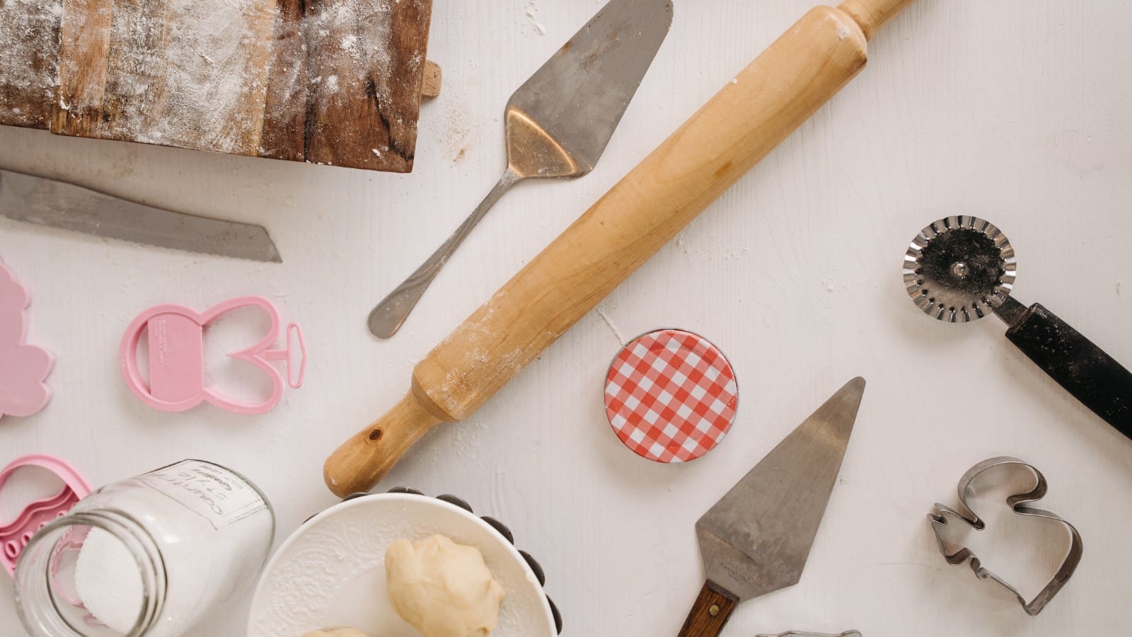 The 12 Best Minimalist Kitchen Tools for Easy Living